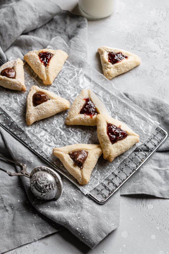 hamentashen recipe east fun to make cookie you can enjoy with the kids.