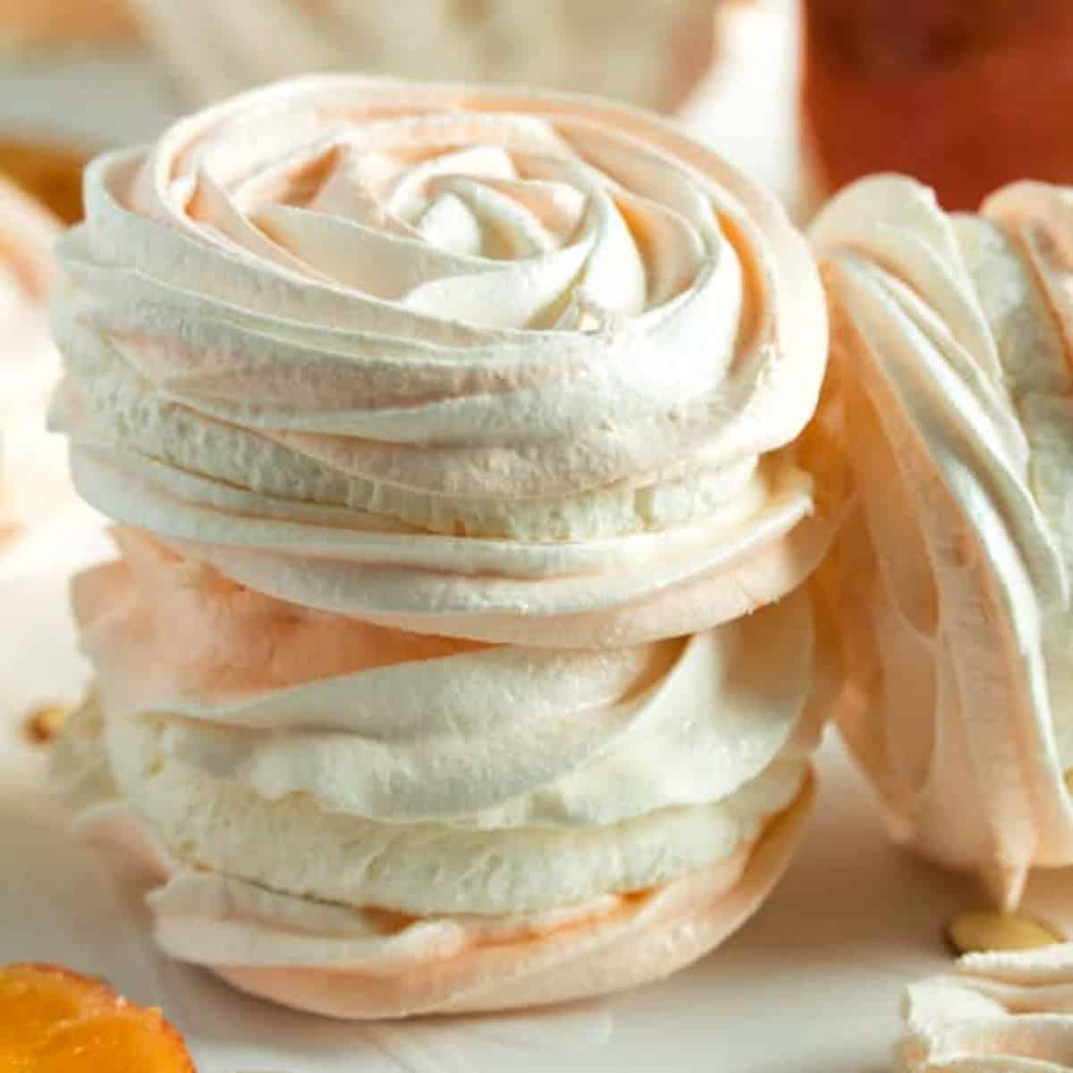 Meringue Tarts Sandwiches, perfect and easy sweet treat.