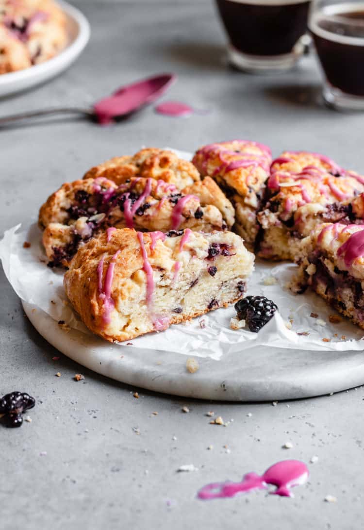 5 Minutes Scones, easy and fast soft and fluffy scones.