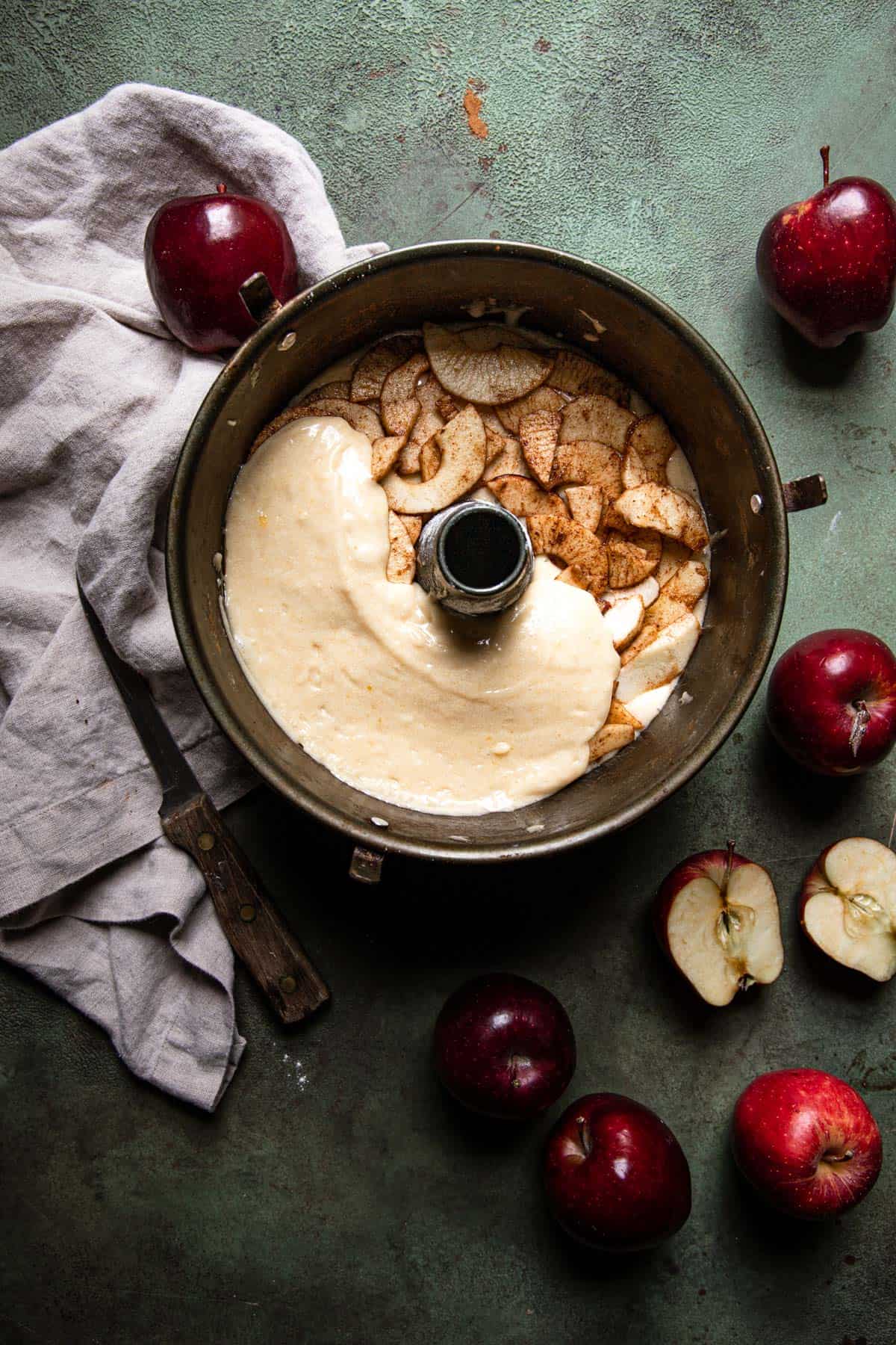 The best apple cake with a unique interior and cinnamon.
