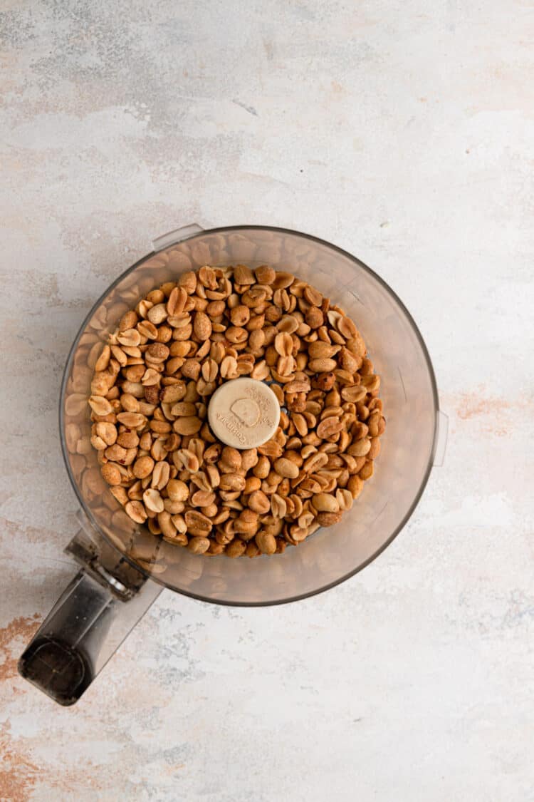 Moroccan Peanuts cookies, coated with sugar and spices.