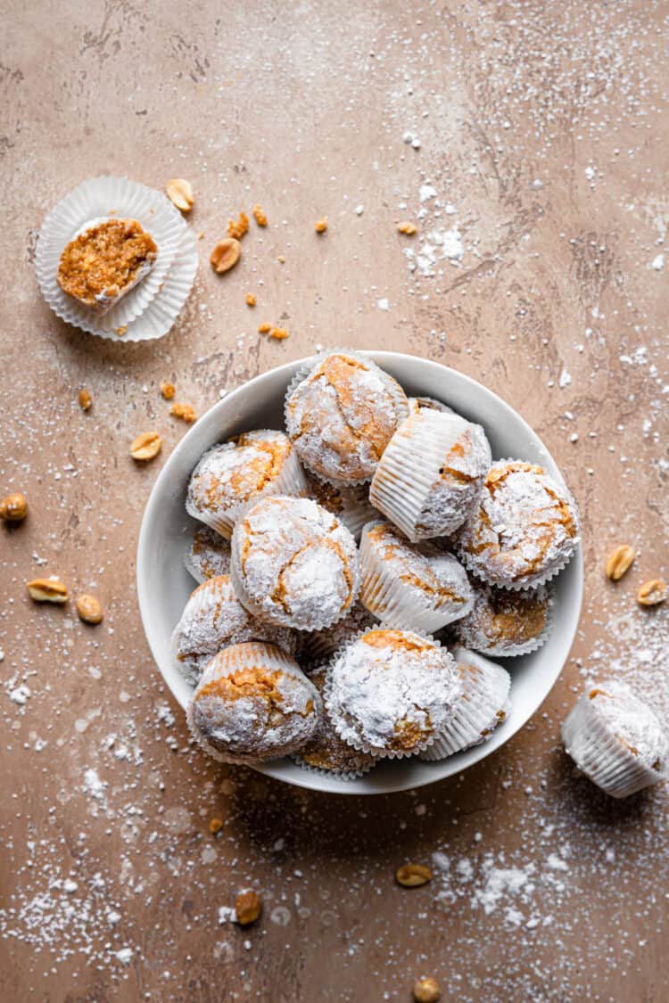 Moroccan Peanuts cookies, coated with sugar and spices.
