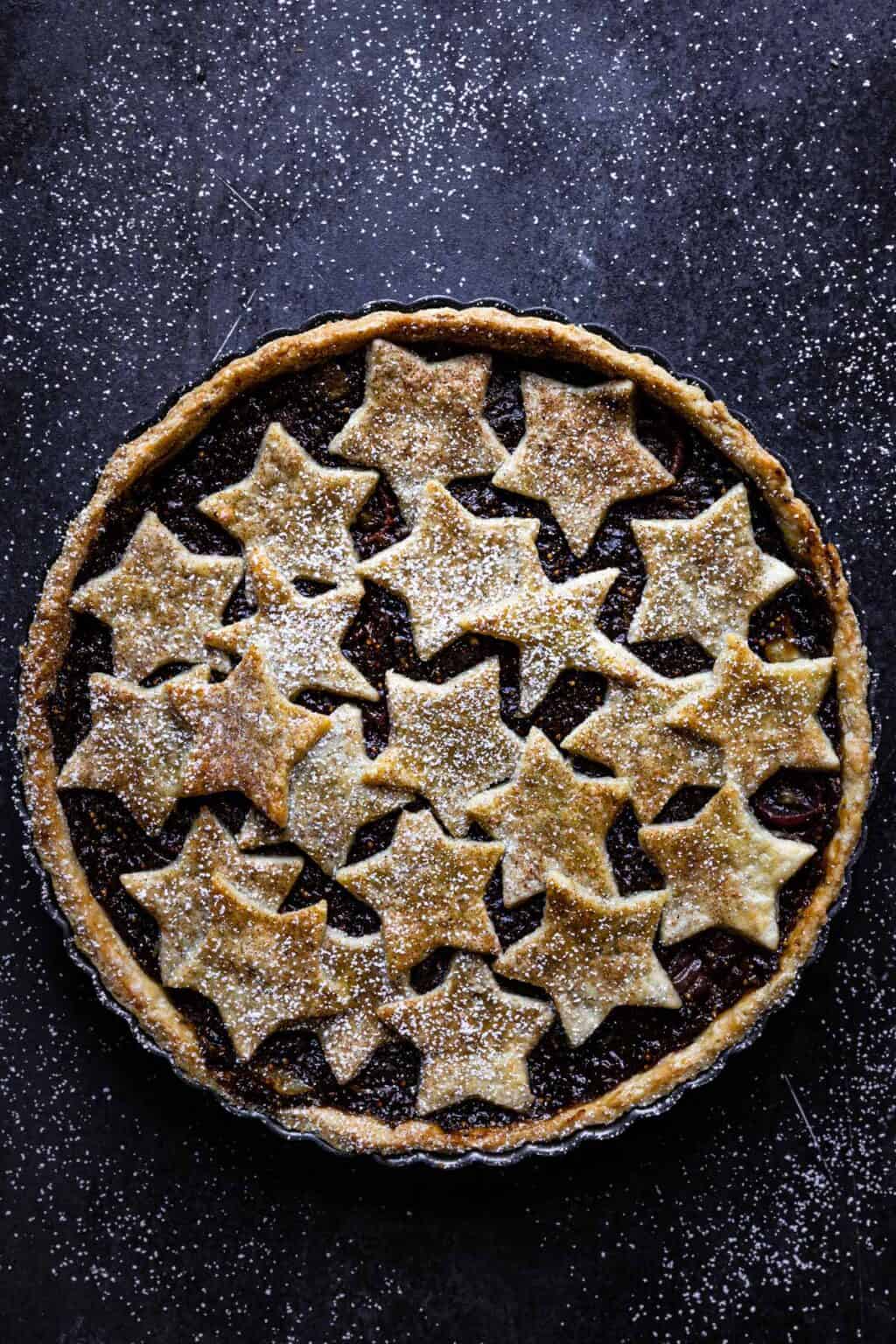 Star Pie has a tender crust, sweet and crunchy filling and warm spice.