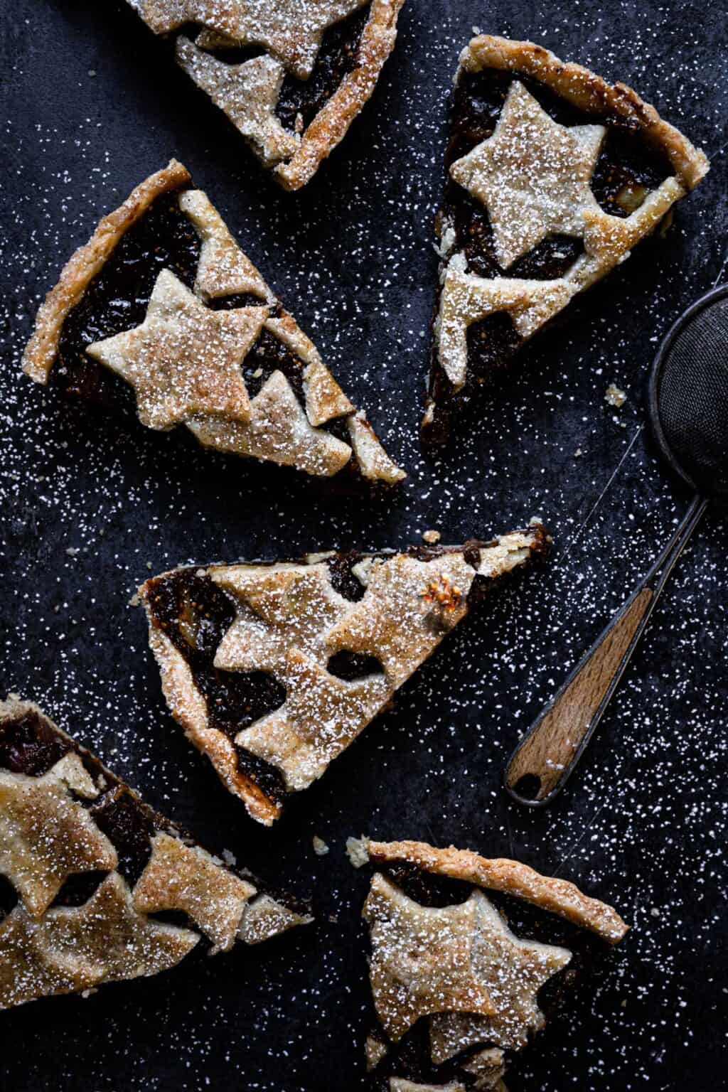 Star Pie has a tender crust, sweet and crunchy filling and warm spice.