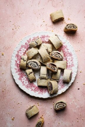 Chocolate Rolled Cookies Tender and flaky choclate cookie