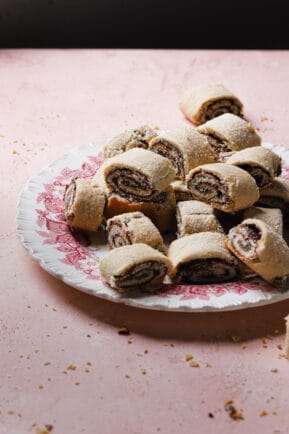 Chocolate Rolled Cookies Tender and flaky choclate cookie