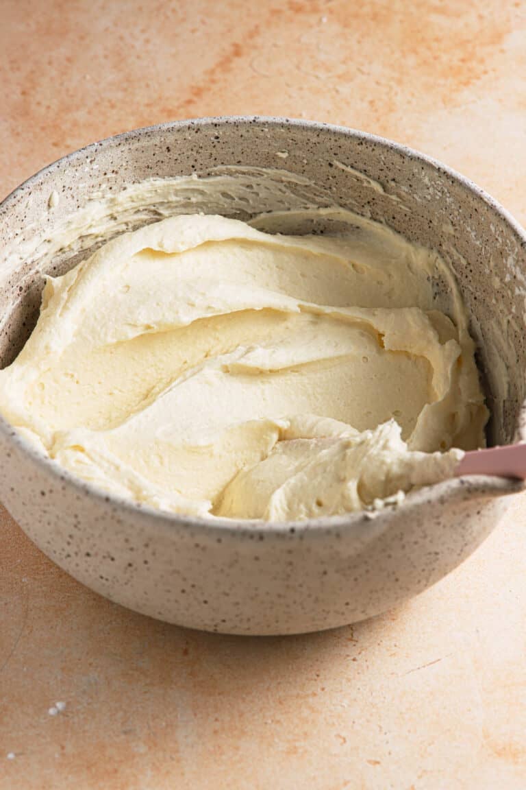 Mascarpone Frosting, Easy and Fast Recipe