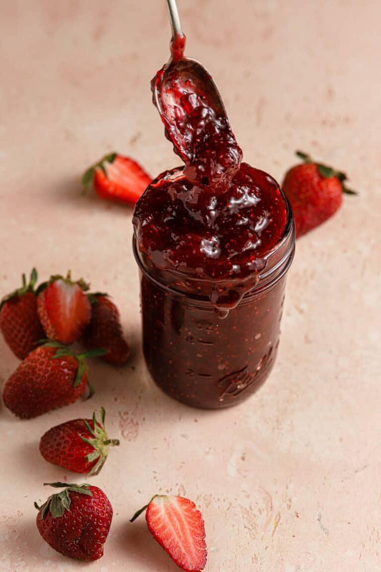 Homemade Strawberry preserves recipe (fresh or frozen)