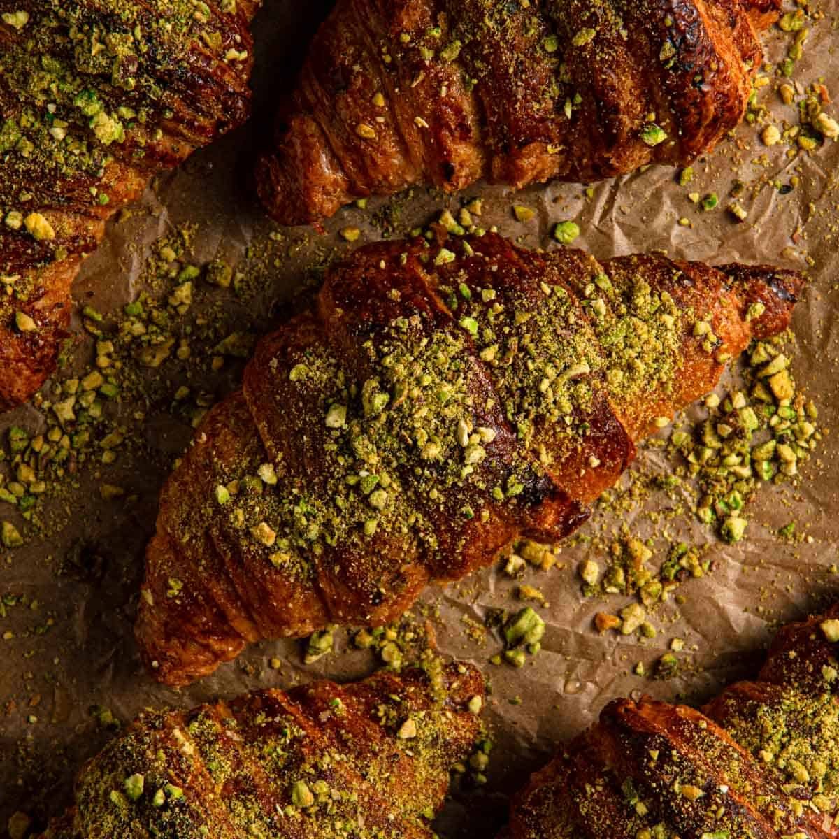 Pistachio Cornetto Recipe (homemade pistachio cream)