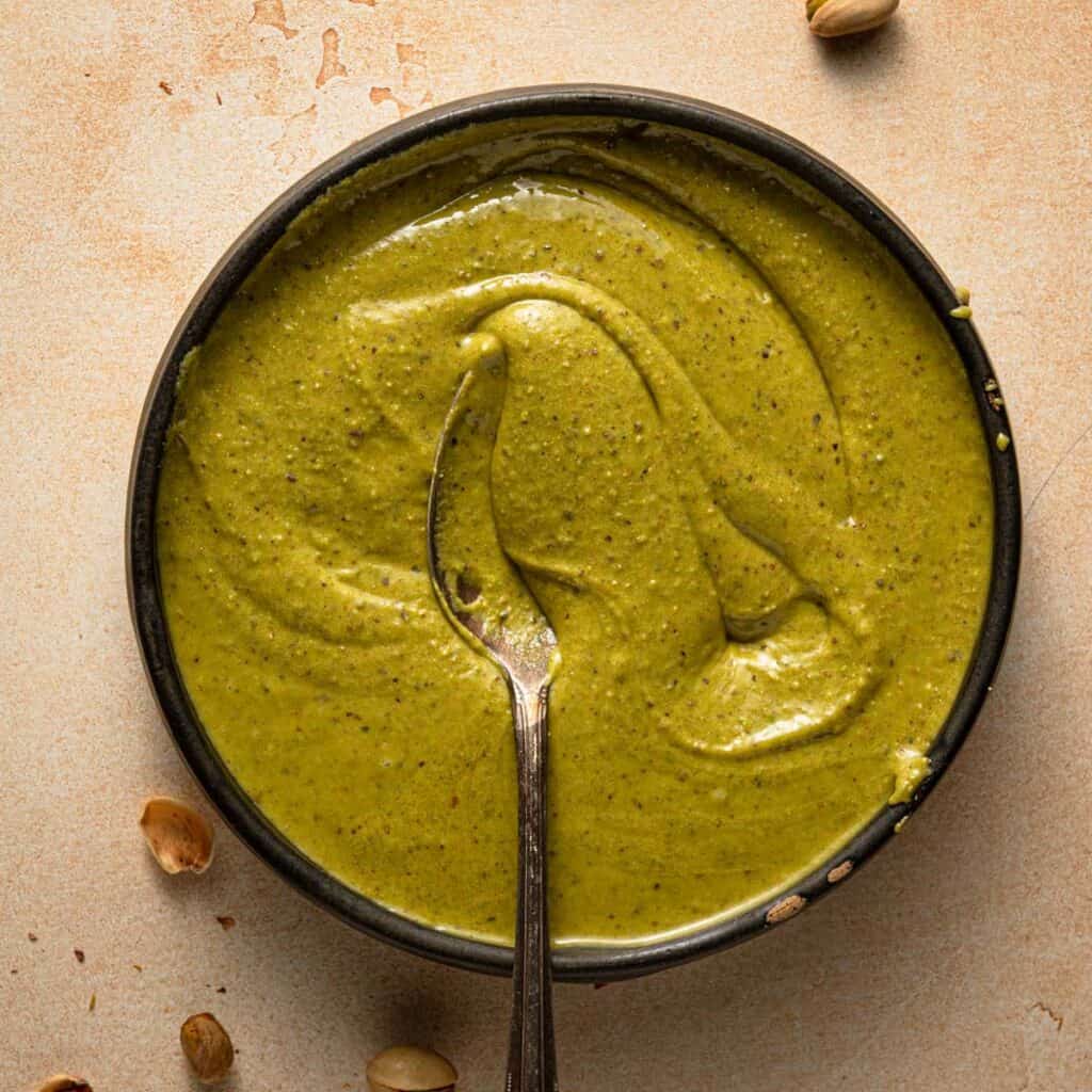 Pistachio Cream Recipe (4 ingredients)