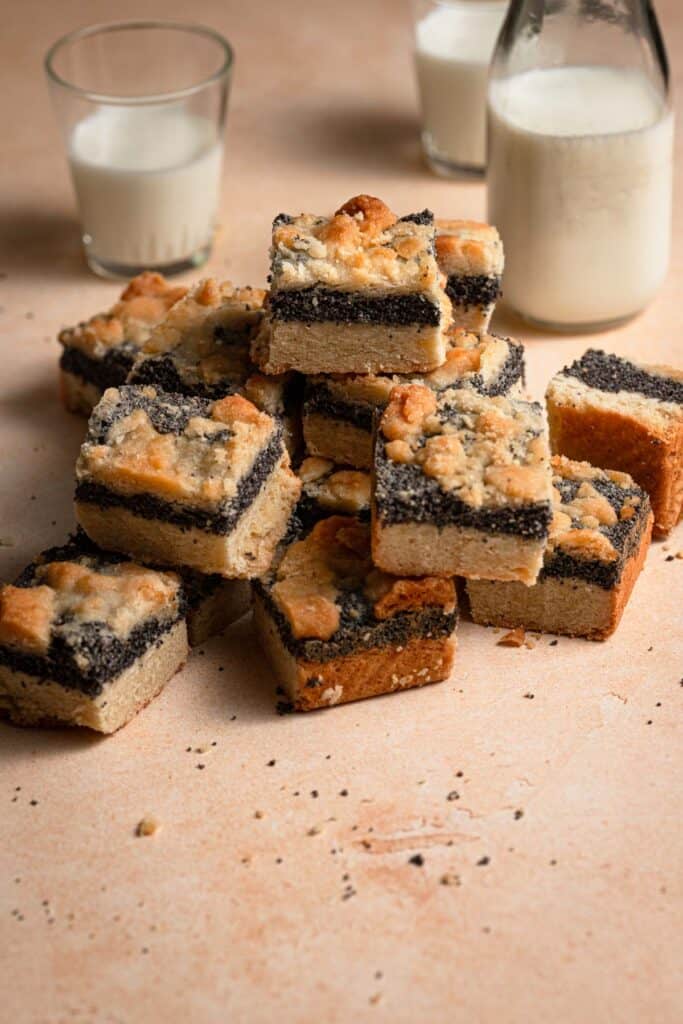 Mohnkuchen Bars, A Jewish version to a Germam classic